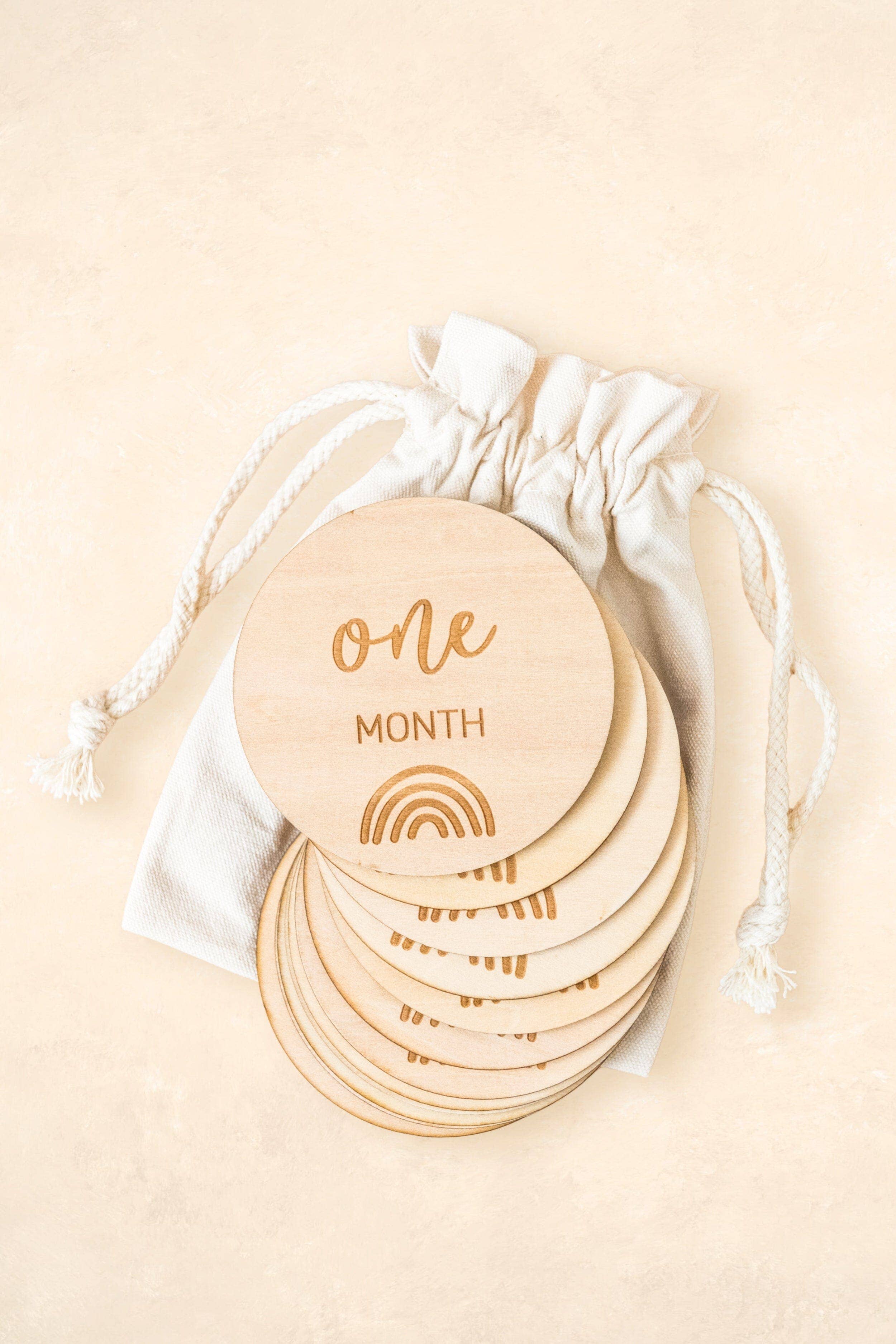 Baby Milestone Wooden Discs – Daisy Grace Lifestyle