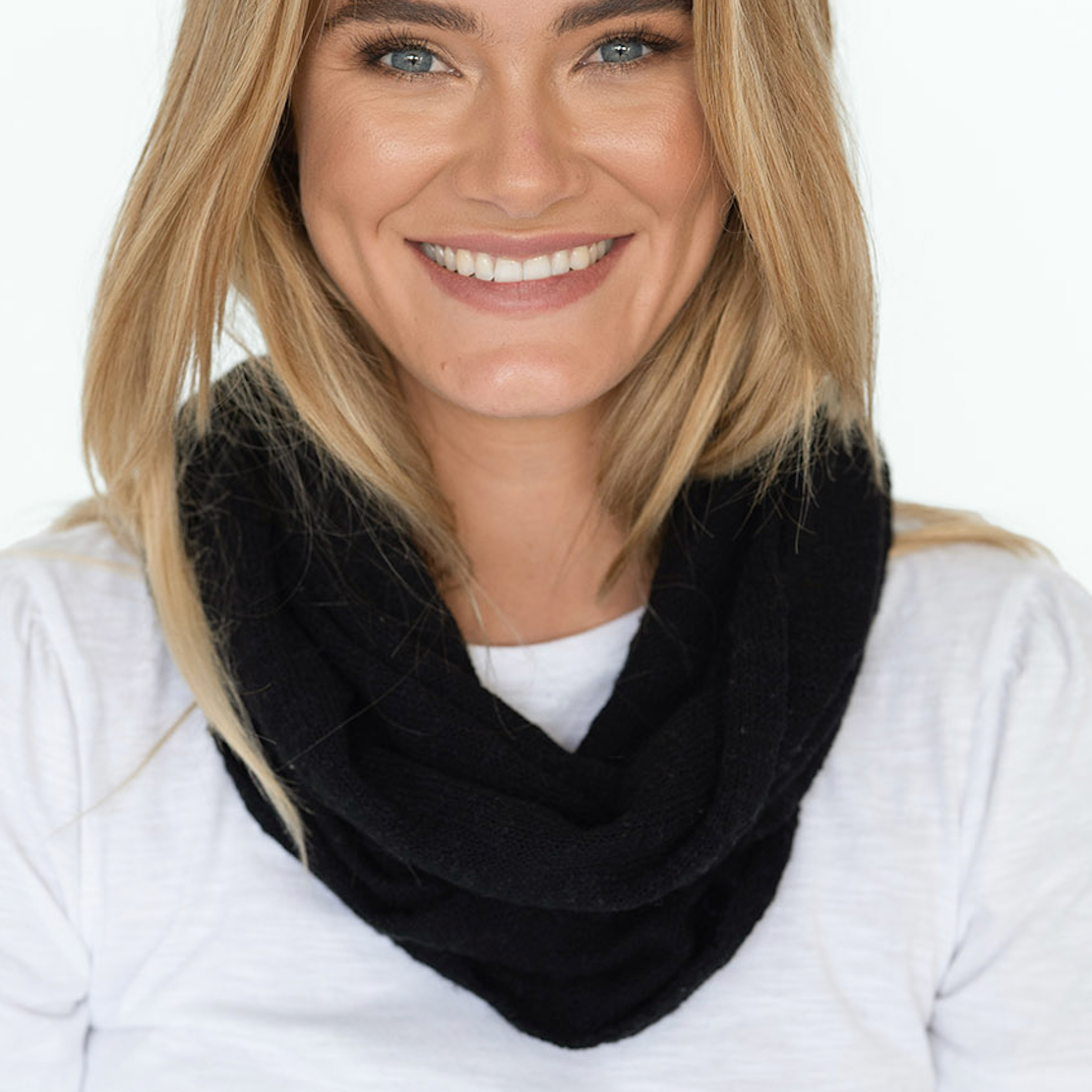Simple Snood - Black – Daisy Grace Lifestyle